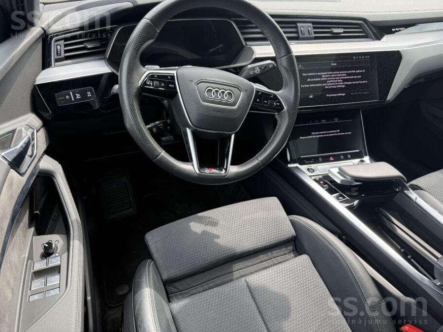 Zils Audi E-Tron 2020 Rīga, ar dzinēja tilpumu 0.00 L un nobraukumu 140 tūkst. km par 26950 €, foto 9 vietnē AUTOMOTO.COM.LV