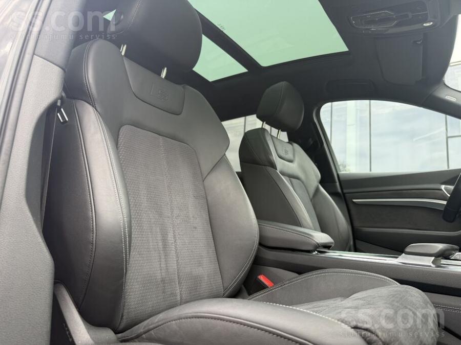 Zils Audi E-Tron 2020 Rīga, ar dzinēja tilpumu 0.00 L un nobraukumu 140 tūkst. km par 26950 €, foto 15 vietnē AUTOMOTO.COM.LV