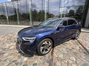 Zils Audi E-Tron 2020 Rīga, ar dzinēja tilpumu 0.00 L un nobraukumu 140 tūkst. km par 24450 €, foto 3 vietnē AUTOMOTO.COM.LV