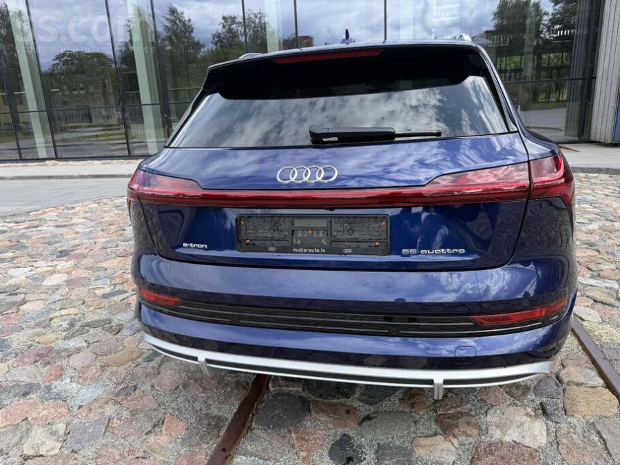 Zils Audi E-Tron 2020 Rīga, ar dzinēja tilpumu 0.00 L un nobraukumu 140 tūkst. km par 24450 €, foto 5 vietnē AUTOMOTO.COM.LV