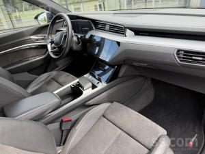 Zils Audi E-Tron 2020 Rīga, ar dzinēja tilpumu 0.00 L un nobraukumu 140 tūkst. km par 24450 €, foto 15 vietnē AUTOMOTO.COM.LV