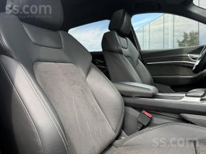 Zils Audi E-Tron 2020 Rīga, ar dzinēja tilpumu 0.00 L un nobraukumu 140 tūkst. km par 24450 €, foto 16 vietnē AUTOMOTO.COM.LV