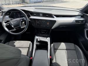 Zils Audi E-Tron 2020 Rīga, ar dzinēja tilpumu 0.00 L un nobraukumu 140 tūkst. km par 24450 €, foto 18 vietnē AUTOMOTO.COM.LV