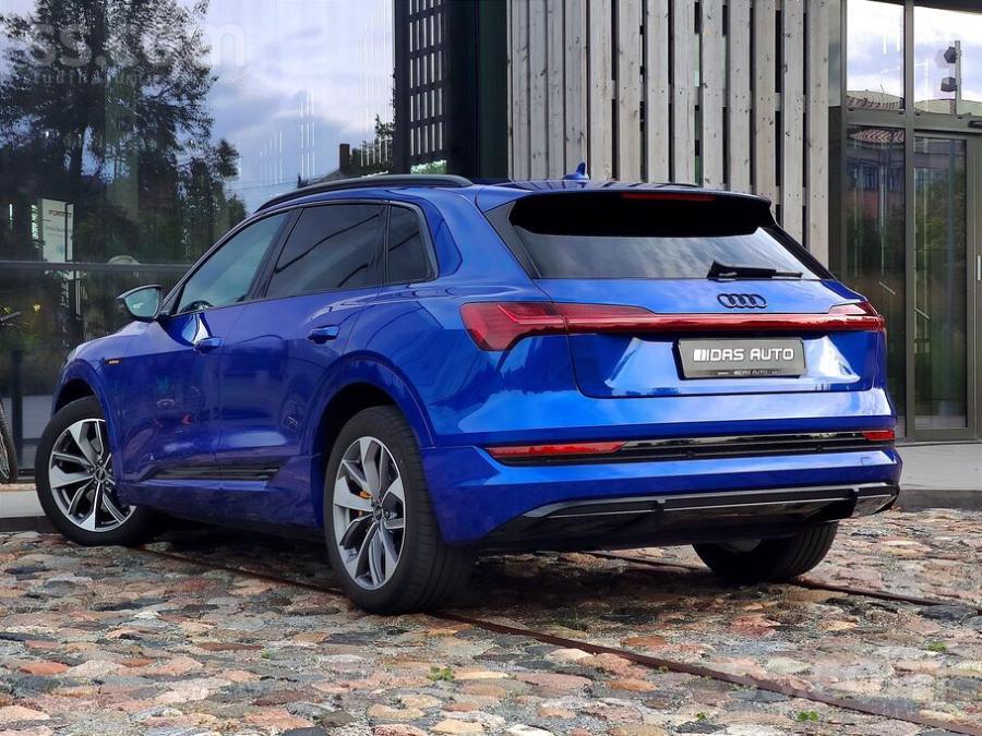 Zils Audi E-Tron 2020 Rīga, ar dzinēja tilpumu 0.00 L un nobraukumu 47 tūkst. km par 28888 €, foto 5 vietnē AUTOMOTO.COM.LV