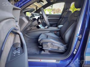 Zils Audi E-Tron 2020 Rīga, ar dzinēja tilpumu 0.00 L un nobraukumu 47 tūkst. km par 28888 €, foto 14 vietnē AUTOMOTO.COM.LV