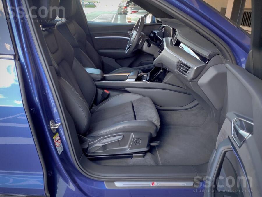 Zils Audi E-Tron 2020 Rīga, ar dzinēja tilpumu 0.00 L un nobraukumu 47 tūkst. km par 28888 €, foto 15 vietnē AUTOMOTO.COM.LV