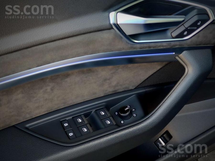 Zils Audi E-Tron 2020 Rīga, ar dzinēja tilpumu 0.00 L un nobraukumu 47 tūkst. km par 28888 €, foto 19 vietnē AUTOMOTO.COM.LV