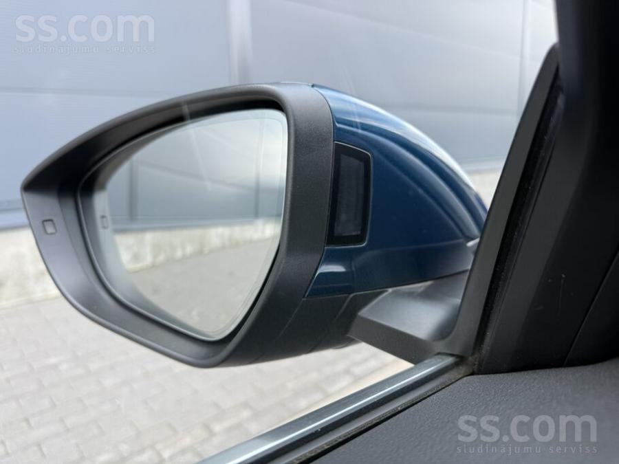 Blue Audi E-Tron 2020 in Riga, with an engine capacity of 0.00 L and mileage of 60 thousand km for 29900 €, photo 13 on AUTOMOTO.COM.LV