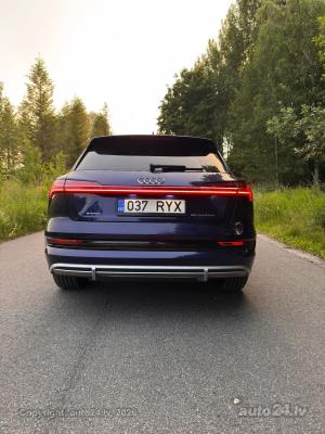 Blue Audi E-Tron 2020 in Tallinn, with an engine capacity of 0.00 L and mileage of 53 thousand km for 31800 €, photo 6 on AUTOMOTO.COM.LV