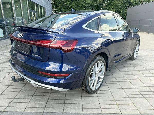 Zils Audi E-Tron 2020 Kauņa, ar dzinēja tilpumu 0.00 L un nobraukumu 138 tūkst. km par 27500 €, foto 3 vietnē AUTOMOTO.COM.LV