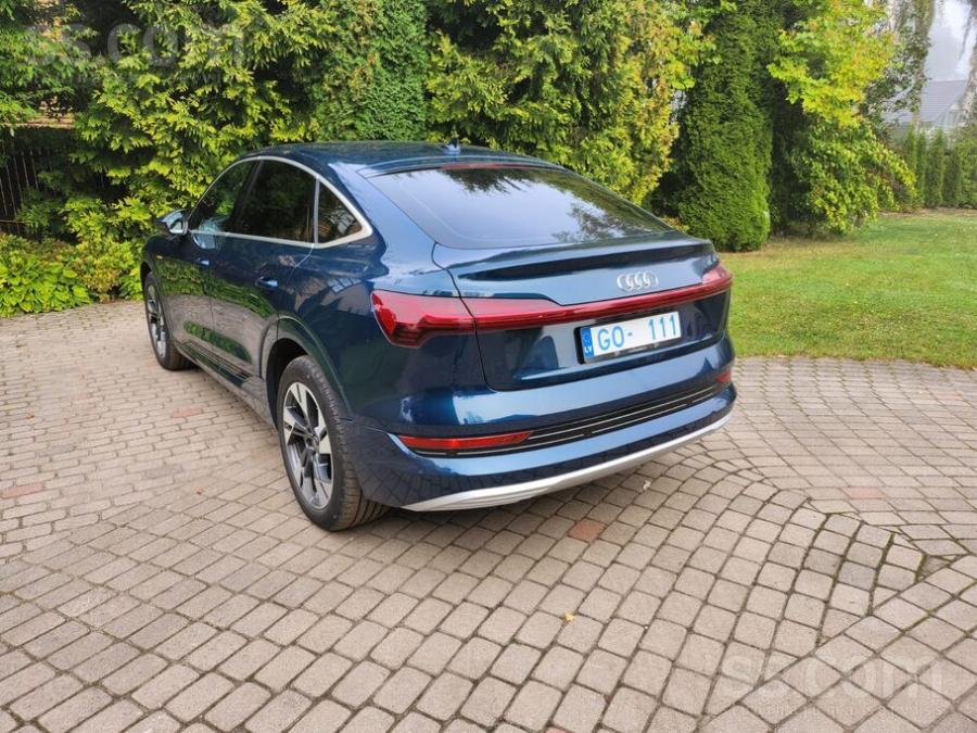 Zils Audi E-Tron 2020 Rīga, ar dzinēja tilpumu 0.00 L un nobraukumu 84 tūkst. km par 33900 €, foto 3 vietnē AUTOMOTO.COM.LV