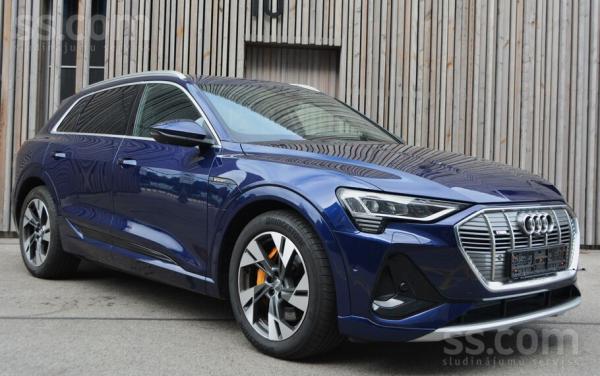 Zils Audi E-Tron 2020 Rīga, ar dzinēja tilpumu 0.00 L un nobraukumu 141 tūkst. km par 24555 €, foto 1 vietnē AUTOMOTO.COM.LV