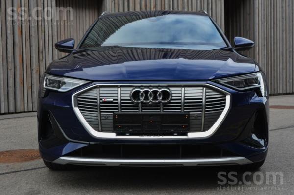 Zils Audi E-Tron 2020 Rīga, ar dzinēja tilpumu 0.00 L un nobraukumu 141 tūkst. km par 24555 €, foto 3 vietnē AUTOMOTO.COM.LV