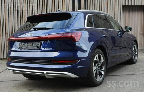 Zils Audi E-Tron 2020 Rīga, ar dzinēja tilpumu 0.00 L un nobraukumu 141 tūkst. km par 24555 €, foto 5 vietnē AUTOMOTO.COM.LV