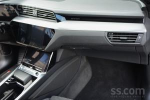 Blue Audi E-Tron 2020 in Riga, with an engine capacity of 0.00 L and mileage of 141 thousand km for 24555 €, photo 23 on AUTOMOTO.COM.LV