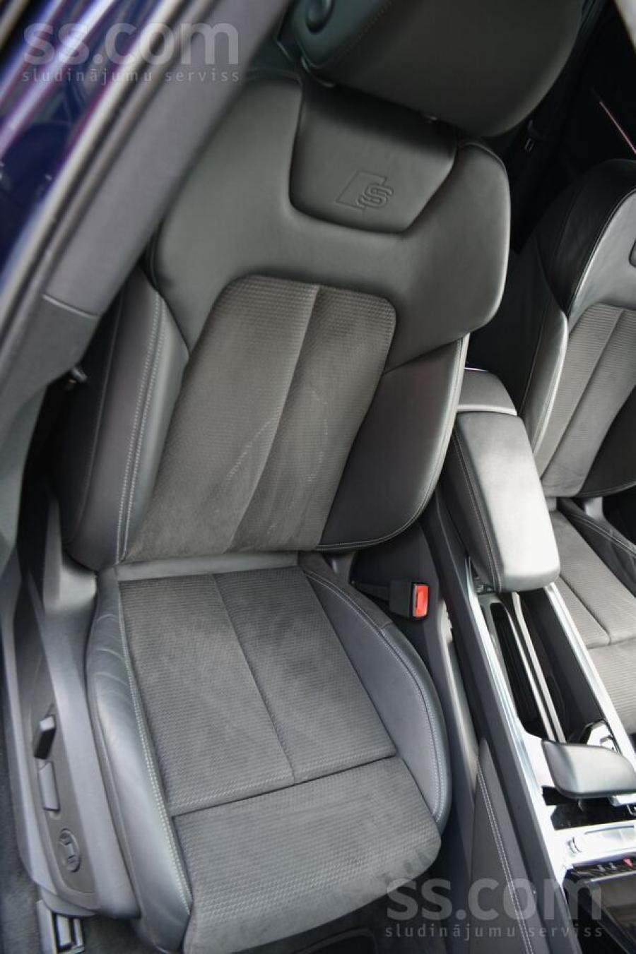 Blue Audi E-Tron 2020 in Riga, with an engine capacity of 0.00 L and mileage of 141 thousand km for 24555 €, photo 24 on AUTOMOTO.COM.LV