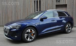 Blue Audi E-Tron 2020 in Riga, with an engine capacity of 0.00 L and mileage of 141 thousand km for 24555 €, photo 33 on AUTOMOTO.COM.LV