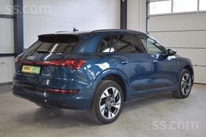 Zils Audi E-Tron 2020 Rīga, ar dzinēja tilpumu 0.00 L un nobraukumu 80 tūkst. km par 26500 €, foto 3 vietnē AUTOMOTO.COM.LV