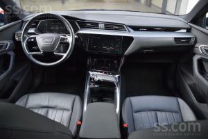 Zils Audi E-Tron 2020 Rīga, ar dzinēja tilpumu 0.00 L un nobraukumu 80 tūkst. km par 26500 €, foto 5 vietnē AUTOMOTO.COM.LV