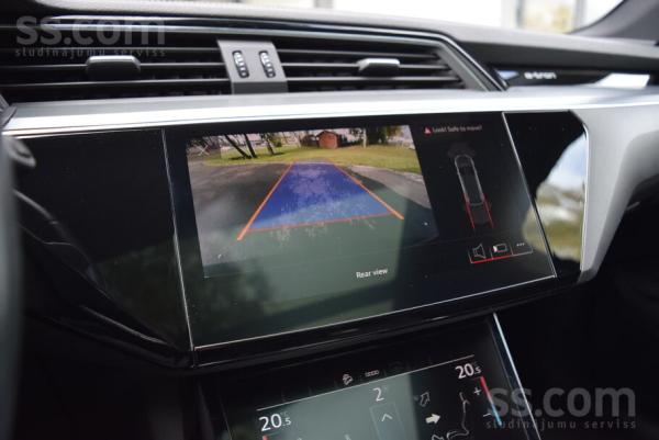 Zils Audi E-Tron 2020 Rīga, ar dzinēja tilpumu 0.00 L un nobraukumu 80 tūkst. km par 26500 €, foto 8 vietnē AUTOMOTO.COM.LV