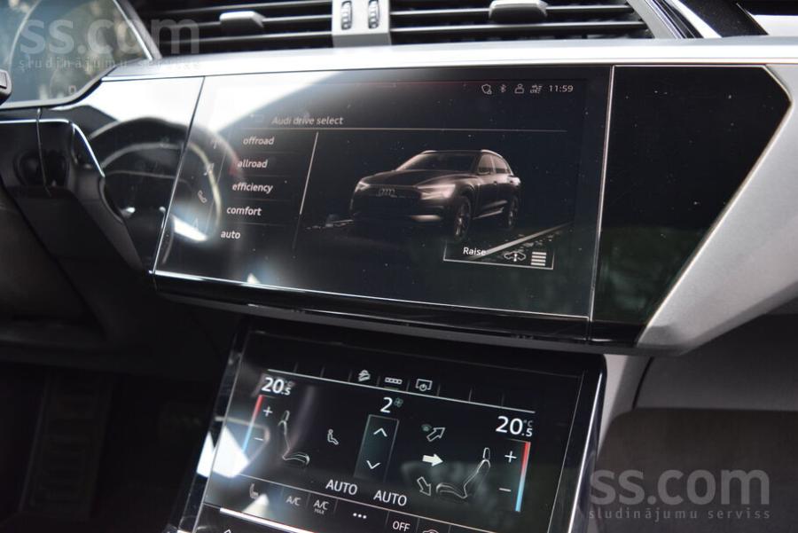 Zils Audi E-Tron 2020 Rīga, ar dzinēja tilpumu 0.00 L un nobraukumu 80 tūkst. km par 26500 €, foto 9 vietnē AUTOMOTO.COM.LV
