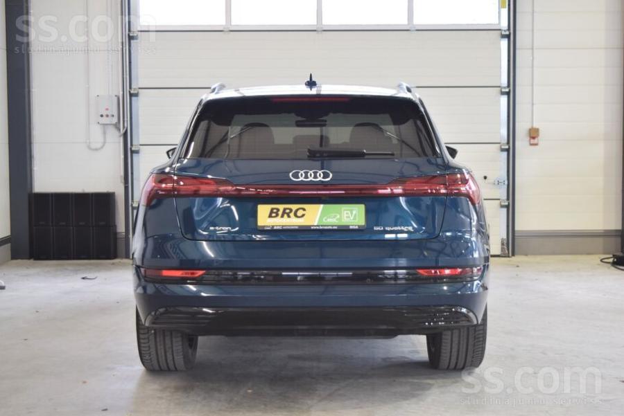 Zils Audi E-Tron 2020 Rīga, ar dzinēja tilpumu 0.00 L un nobraukumu 80 tūkst. km par 26500 €, foto 19 vietnē AUTOMOTO.COM.LV
