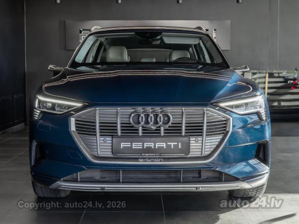 Zils Audi E-Tron 2020 Tallina, ar dzinēja tilpumu 0.00 L un nobraukumu 126 tūkst. km par 36900 €, foto 4 vietnē AUTOMOTO.COM.LV