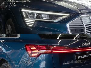 Blue Audi E-Tron 2020 in Tallinn, with an engine capacity of 0.00 L and mileage of 126 thousand km for 36900 €, photo 6 on AUTOMOTO.COM.LV