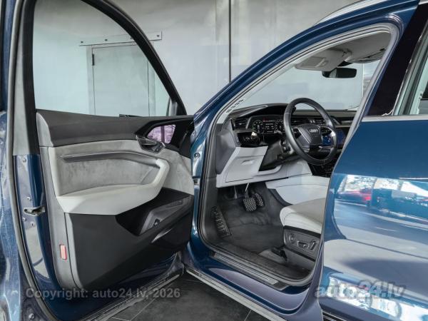 Zils Audi E-Tron 2020 Tallina, ar dzinēja tilpumu 0.00 L un nobraukumu 126 tūkst. km par 36900 €, foto 8 vietnē AUTOMOTO.COM.LV
