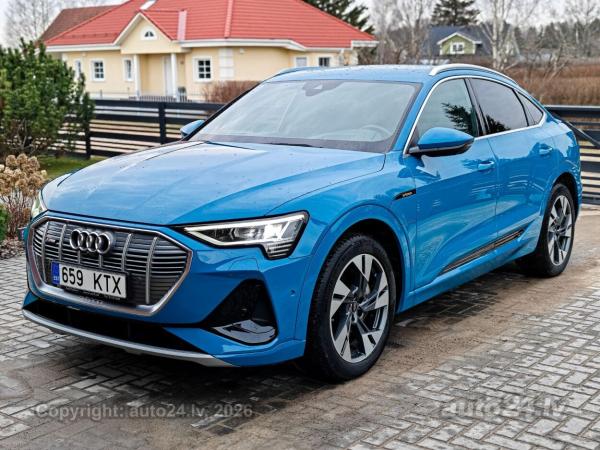 Blue Audi E-Tron 2021 in Tallinn, with an engine capacity of 0.00 L and mileage of 96 thousand km for 38900 €, photo 4 on AUTOMOTO.COM.LV