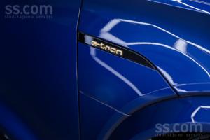 Синий Ауди E-Tron 2021 в Рига, объемом двигателя 0.00 л и пробегом 100 тыс. км за 36900 €, фото 8 на AUTOMOTO.COM.LV
