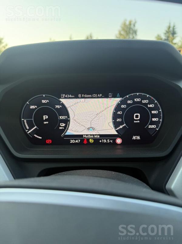 Blue Audi E-Tron 2021 in Jelgava, with an engine capacity of 0.00 L and mileage of 89 thousand km for 24000 €, photo 9 on AUTOMOTO.COM.LV