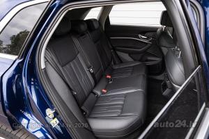 Blue Audi E-Tron 2021 in Riga, with an engine capacity of 0.00 L and mileage of 69 thousand km for 33766 €, photo 8 on AUTOMOTO.COM.LV