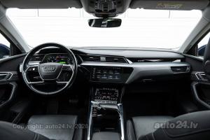 Blue Audi E-Tron 2021 in Riga, with an engine capacity of 0.00 L and mileage of 69 thousand km for 33766 €, photo 9 on AUTOMOTO.COM.LV