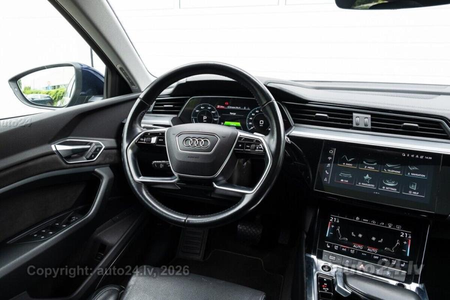Blue Audi E-Tron 2021 in Riga, with an engine capacity of 0.00 L and mileage of 69 thousand km for 33766 €, photo 10 on AUTOMOTO.COM.LV