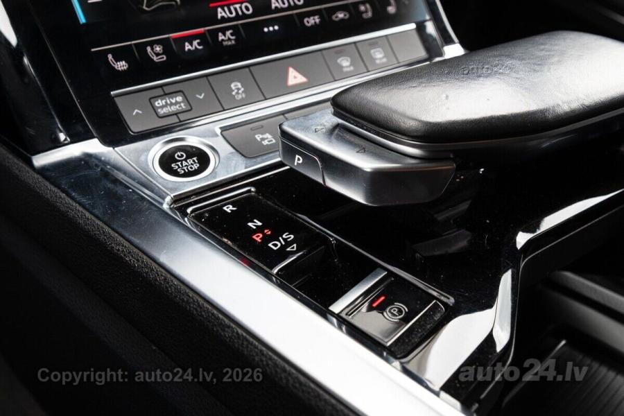 Blue Audi E-Tron 2021 in Riga, with an engine capacity of 0.00 L and mileage of 69 thousand km for 33766 €, photo 16 on AUTOMOTO.COM.LV
