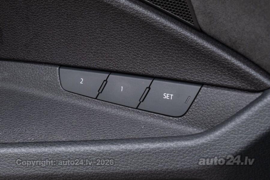 Blue Audi E-Tron 2021 in Riga, with an engine capacity of 0.00 L and mileage of 69 thousand km for 33766 €, photo 24 on AUTOMOTO.COM.LV