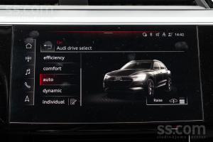 Синий Ауди E-Tron 2021 в Рига, объемом двигателя 0.00 л и пробегом 69 тыс. км за 32950 €, фото 13 на AUTOMOTO.COM.LV
