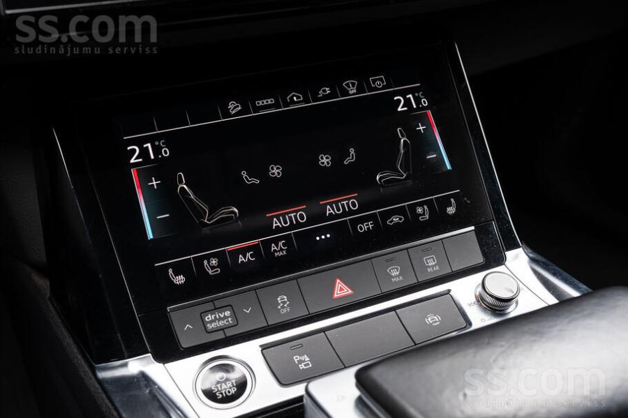 Синий Ауди E-Tron 2021 в Рига, объемом двигателя 0.00 л и пробегом 69 тыс. км за 32950 €, фото 15 на AUTOMOTO.COM.LV