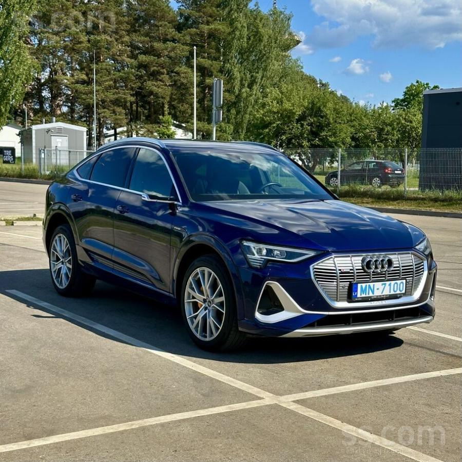 Blue Audi E-Tron 2021 in Riga, with an engine capacity of 0.00 L and mileage of 107 thousand km for 31500 €, photo 6 on AUTOMOTO.COM.LV