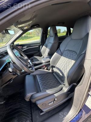 Blue Audi E-Tron 2021 in Riga, with an engine capacity of 0.00 L and mileage of 107 thousand km for 31500 €, photo 7 on AUTOMOTO.COM.LV
