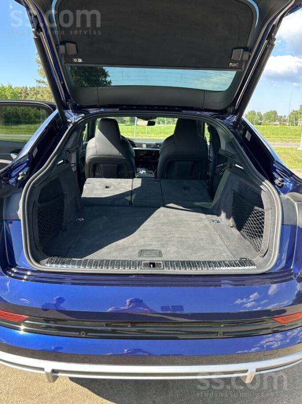 Zils Audi E-Tron 2021 Rīga, ar dzinēja tilpumu 0.00 L un nobraukumu 107 tūkst. km par 31500 €, foto 9 vietnē AUTOMOTO.COM.LV
