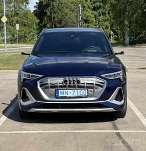 Zils Audi E-Tron 2021 Rīga, ar dzinēja tilpumu 0.00 L un nobraukumu 111 tūkst. km par 30900 €, foto 3 vietnē AUTOMOTO.COM.LV