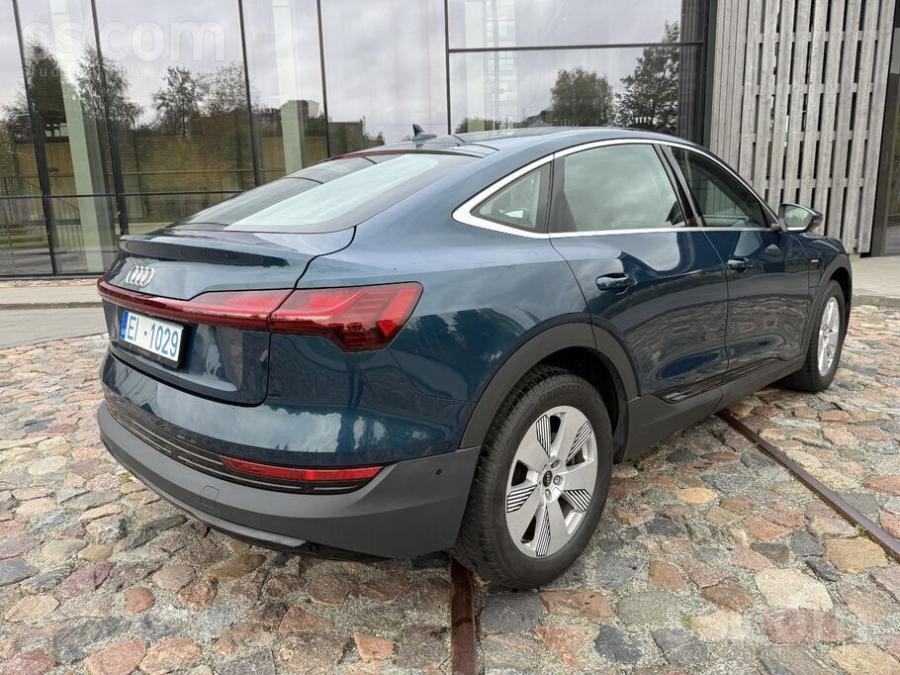 Zils Audi E-Tron 2021 Rīga, ar dzinēja tilpumu 0.00 L un nobraukumu 121 tūkst. km par 25999 €, foto 7 vietnē AUTOMOTO.COM.LV