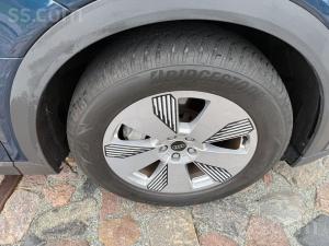 Zils Audi E-Tron 2021 Rīga, ar dzinēja tilpumu 0.00 L un nobraukumu 121 tūkst. km par 25999 €, foto 9 vietnē AUTOMOTO.COM.LV