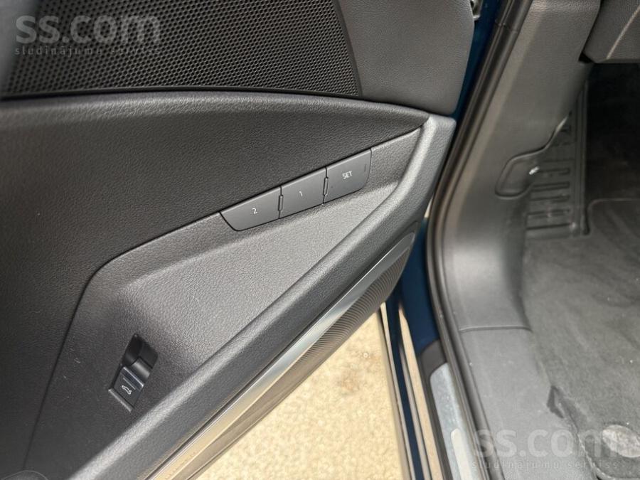 Zils Audi E-Tron 2021 Rīga, ar dzinēja tilpumu 0.00 L un nobraukumu 121 tūkst. km par 25999 €, foto 20 vietnē AUTOMOTO.COM.LV