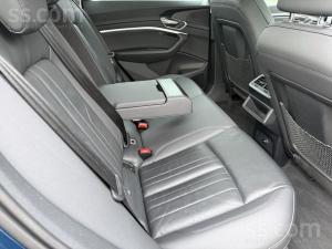 Zils Audi E-Tron 2021 Rīga, ar dzinēja tilpumu 0.00 L un nobraukumu 121 tūkst. km par 25999 €, foto 28 vietnē AUTOMOTO.COM.LV