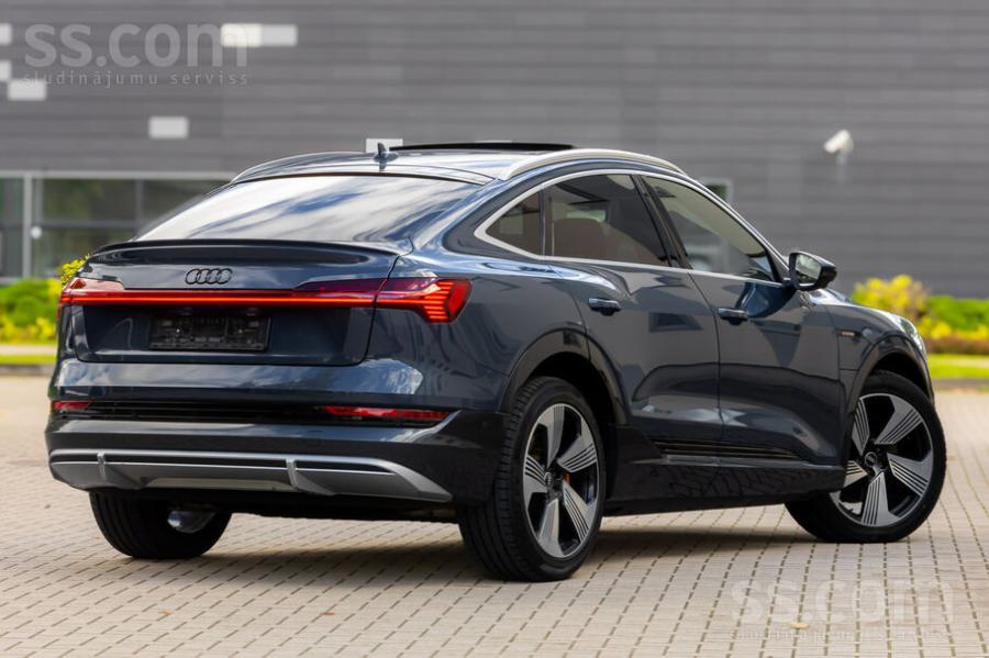 Синий Ауди E-Tron 2021 в Рига, объемом двигателя 0.00 л и пробегом 0 тыс. км за 29800 €, фото 7 на AUTOMOTO.COM.LV
