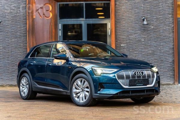 Zils Audi E-Tron 2022 Rīga, ar dzinēja tilpumu 0.00 L un nobraukumu 38 tūkst. km par 31500 €, foto 2 vietnē AUTOMOTO.COM.LV