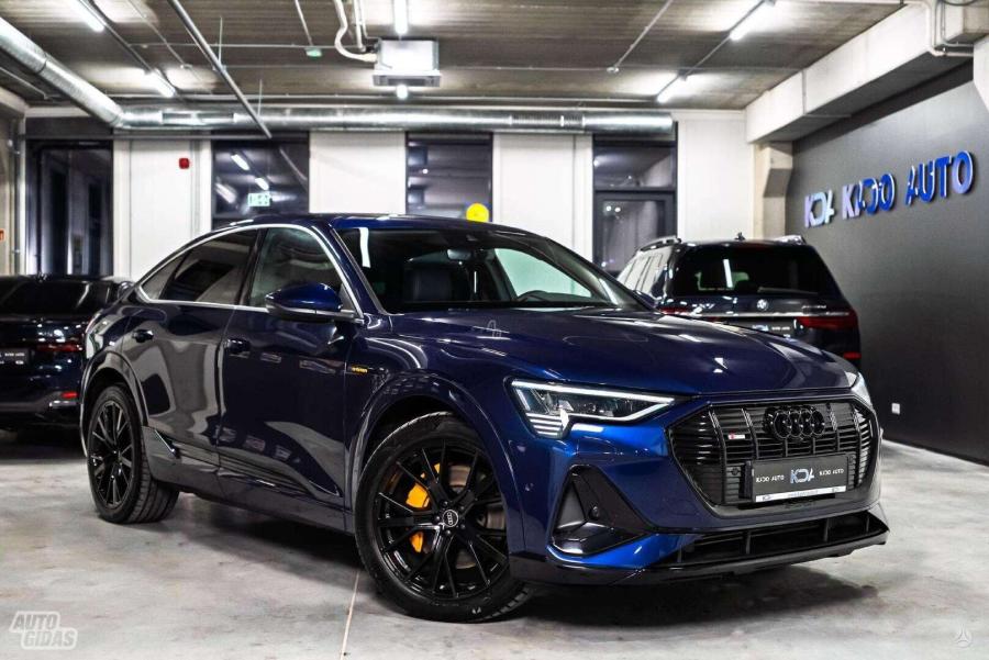 Blue Audi E-Tron 2022 in Marijampole, with an engine capacity of 0.00 L and mileage of 26 thousand km for 34950 €, photo 1 on AUTOMOTO.COM.LV